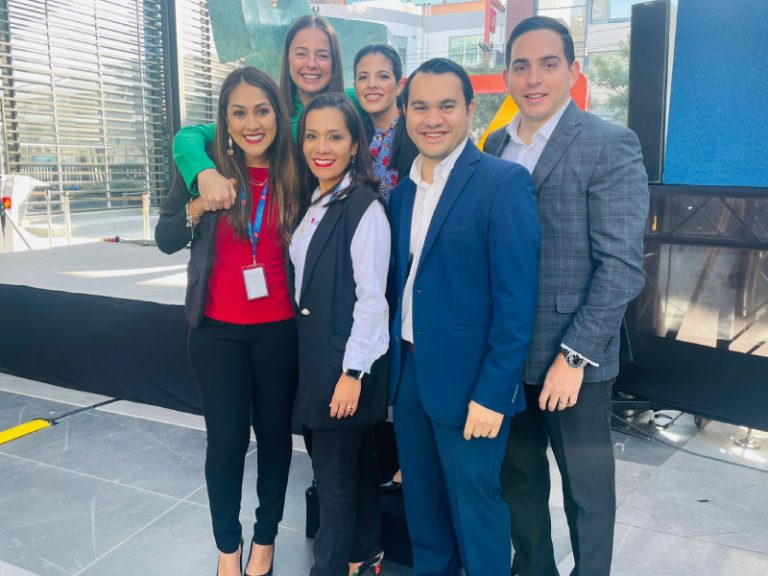 Nosotros - Banco GYT